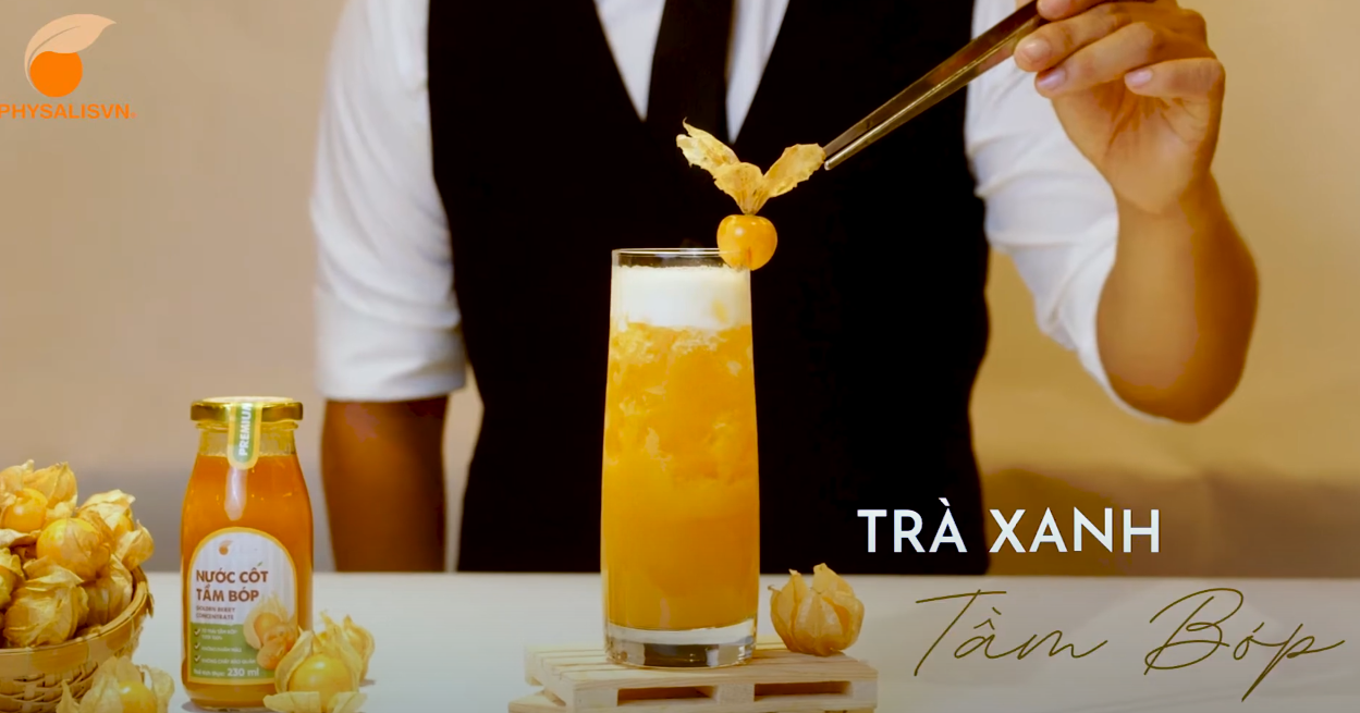 Great drink combination of concentrated golden berry and green tea